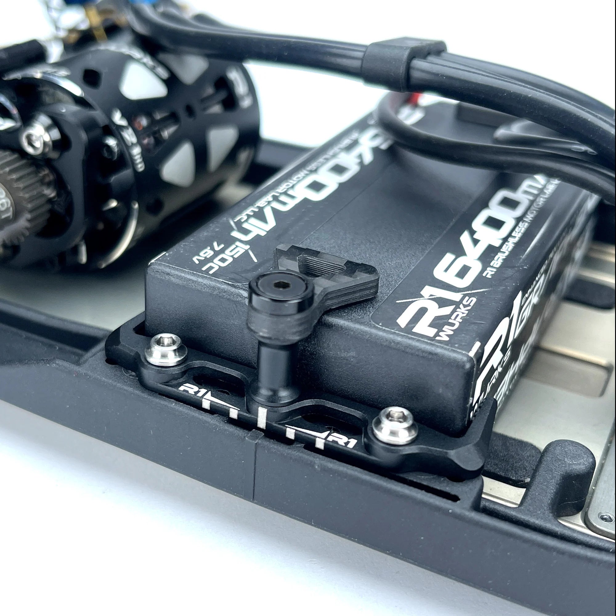 R1WURKS (B7 Series) Battery Mount Set – Racer Rc